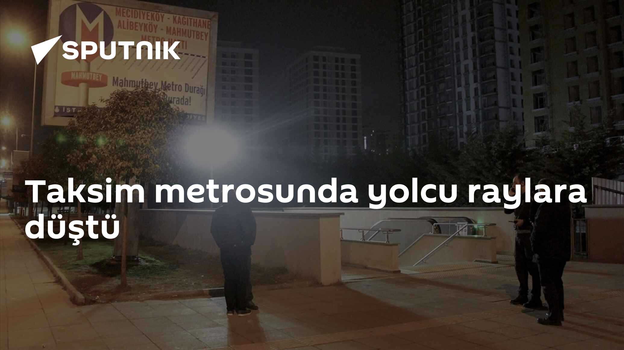 Taksim metrosunda yolcu raylara düştü - 05.01.2023, Sputnik Türkiye