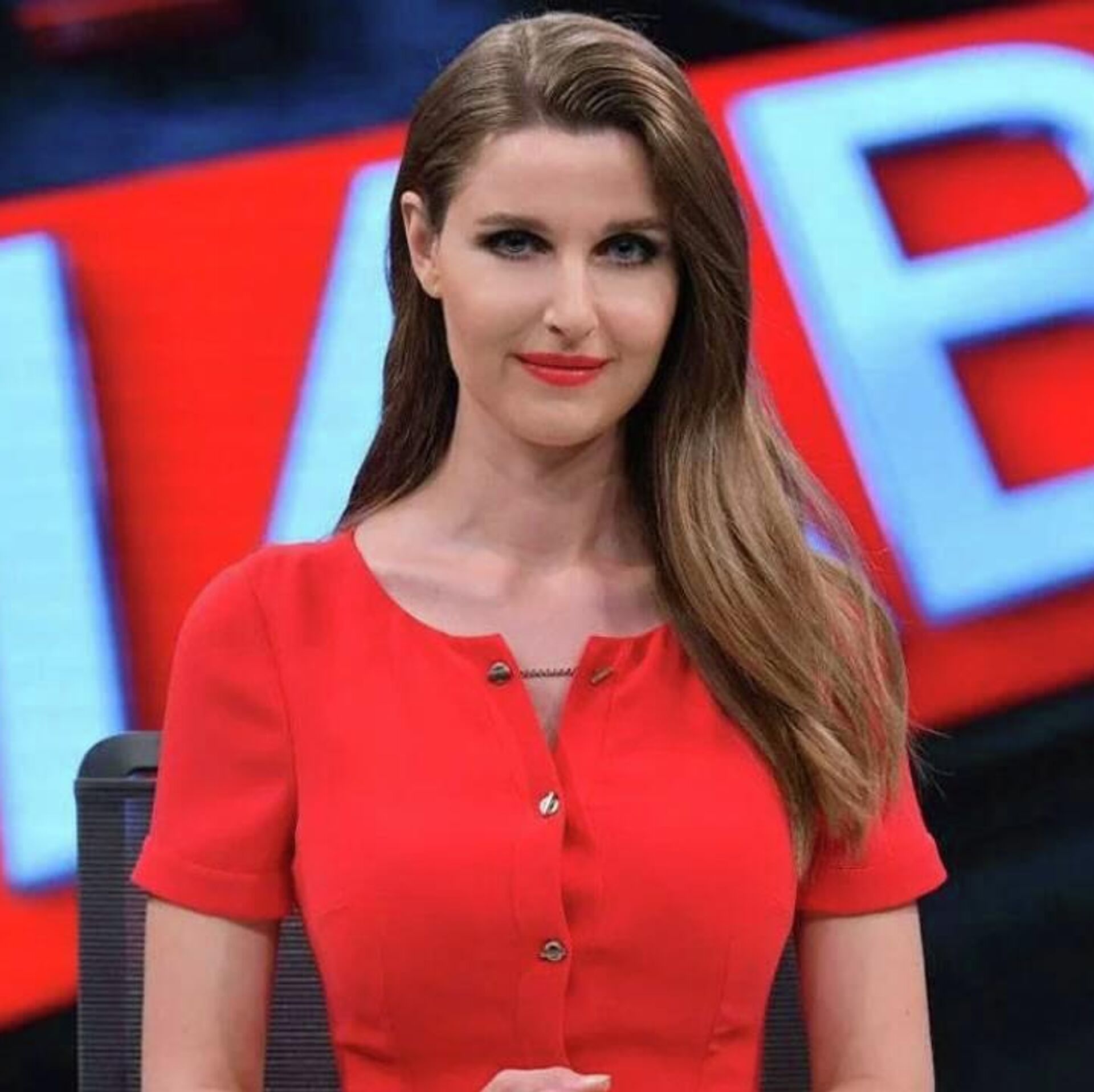 Mehmet Akif Ersoy’un eski eşi Pınar Erbaş: 'İşime son verildi' - 19.01. ...